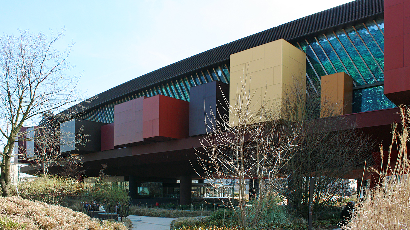 世界の文化に敬意を払う「ケ・ブランリー美術館」 | PANDA Chronicle